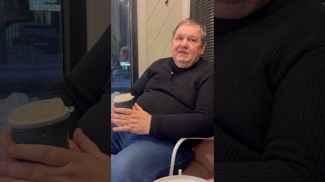 Если ваш маркетолог утверждает, что от него не зависят продажи - пора его увольнять