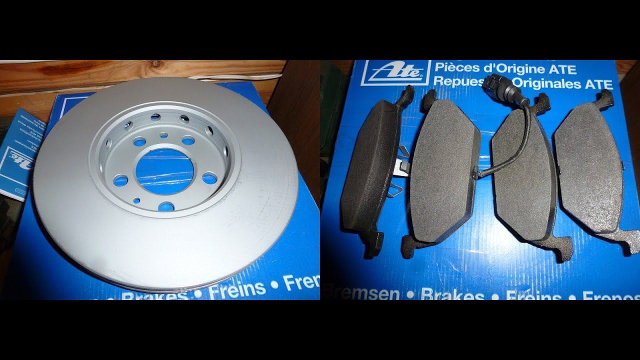 Замена передних тормозных дисков и колодок Шкода Октавия