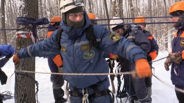 Тактико специальные учения спасателей