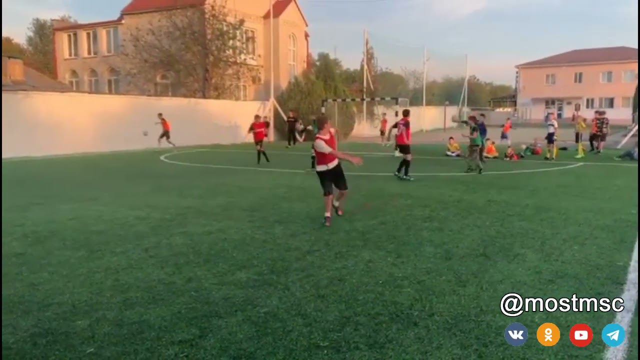 ФУТБОЛ КО ДНЮ ПОСЕЛКА