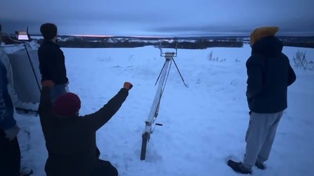 Запуск нашего самолета с грузом С катапульты.mp4