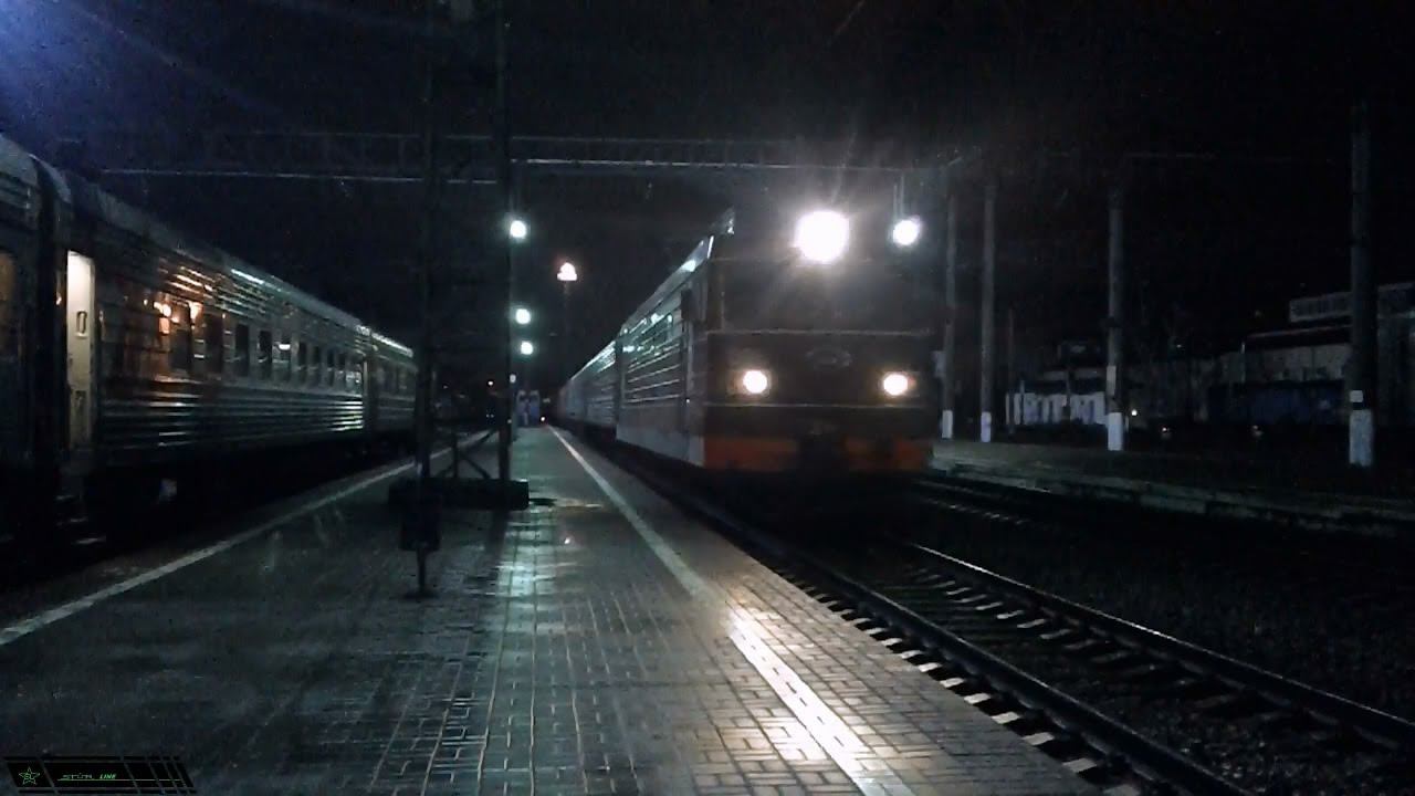 ЭП1-096 с поездом №13 Саратов - Адлер