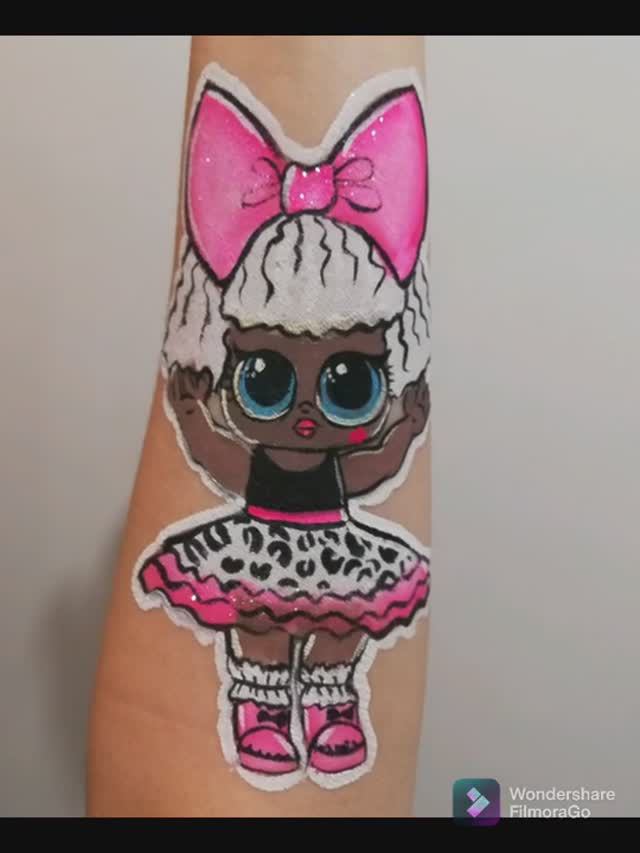 Как нарисовать куклу лол с бантиком. Аквагрим.