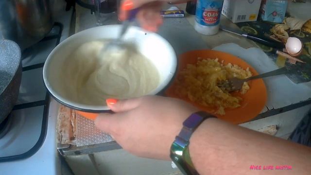 Готовим быстро и вкусно // Обновлённый рецепт банановых панкейков.mp4