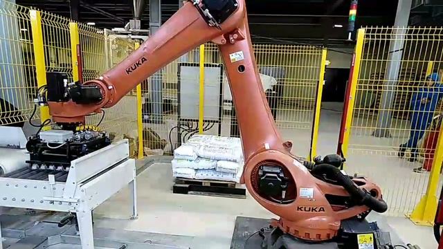 Роботизированный комплекс паллетирования мешков