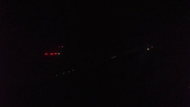 Ночная посадка самолета.