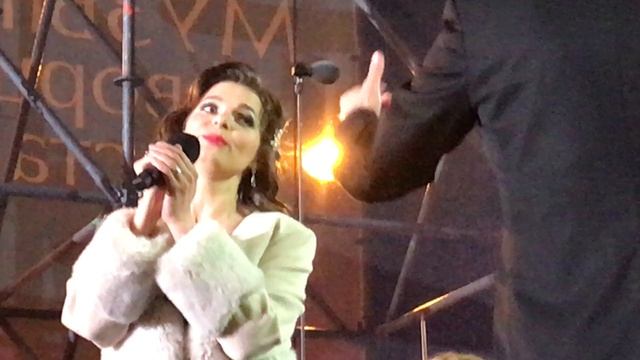 Дню Петербурга - «Музыка Дворцового моста». Песня "Город спит". Солистка Анна Викулина.