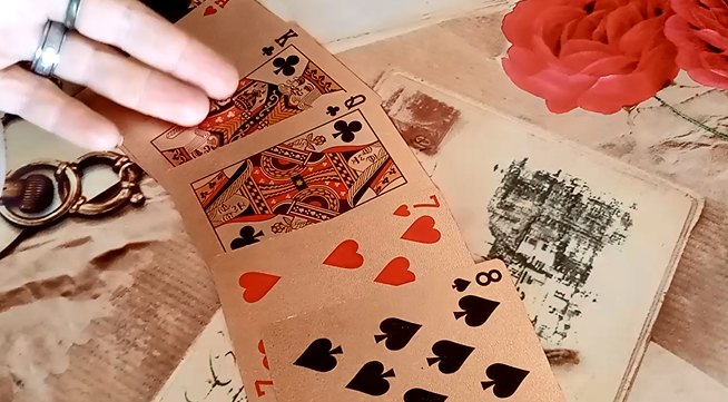 Чему быть, чего не миновать: гадание на любовь