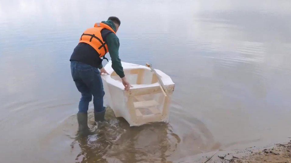 Как соорудить лодку из деревянных поддонов. Классные идеи от ЛайфХаус