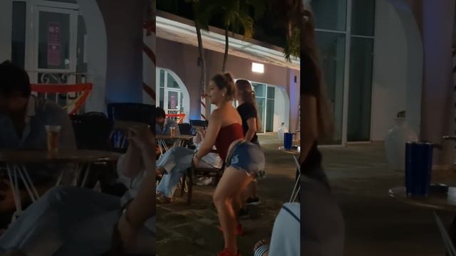 Куба-самая танцующая нация, это я вам точно говорю 😉