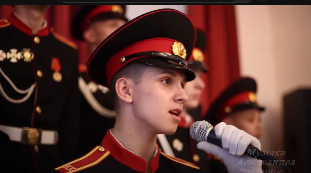 Вокальная студия "Алые погоны" "Голову выше, Россия!"