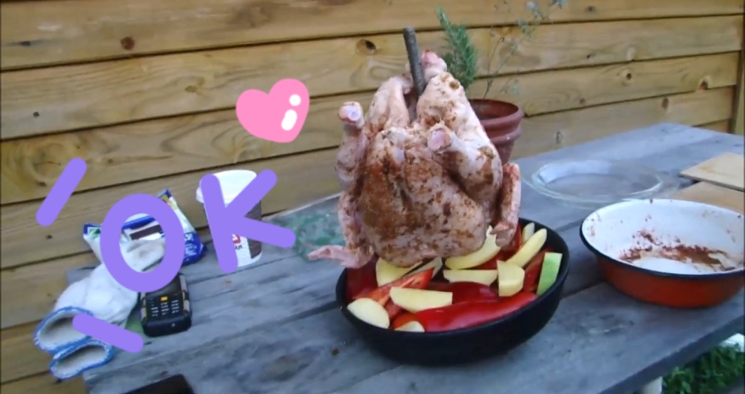 Готовим курицу на костре под ведром_Cooking chicken on the fire.mp4