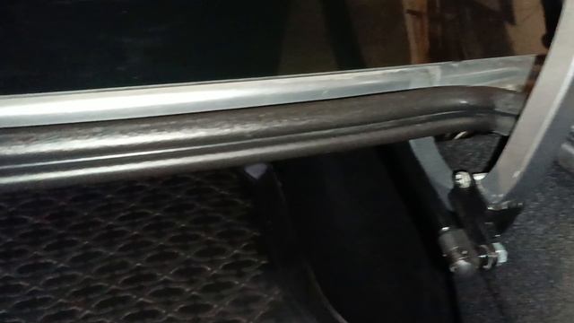 Новый уплотнитель багажника.mp4