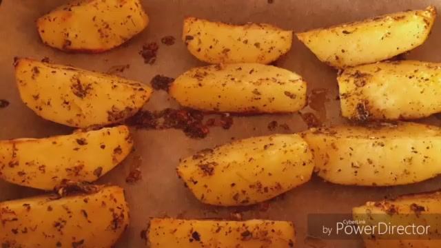 Пряная картошка в духовке