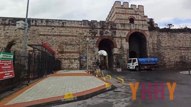 Феодосиевы стены в Стамбуле