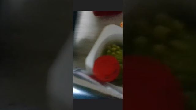 Про и Гро сидят в банке из под йогурта! Челендж кто дольше ПРОдержится