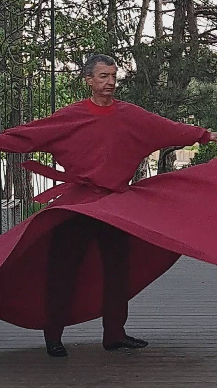 Центростремительная сила Суфийских кружений.