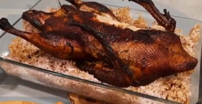 УТКА с яблоками в духовке!