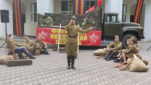 Попов Глеб - Служили три пилота (09.05.2022) Фронтовая бригада