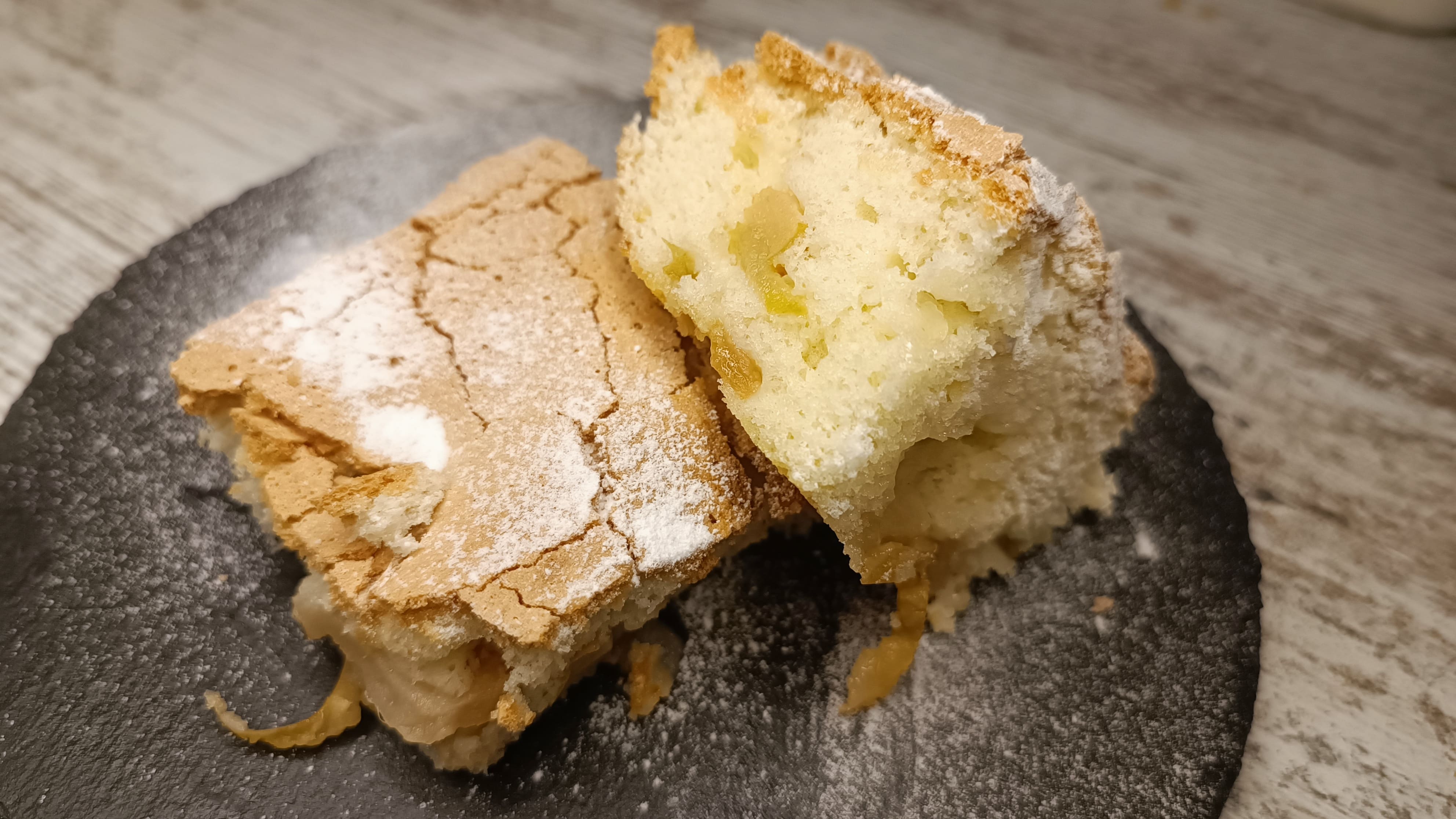 Шарлотка с яблоками. Простой рецепт !!!