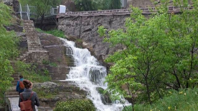 Нико Пиросмани - Миллион алых роз.