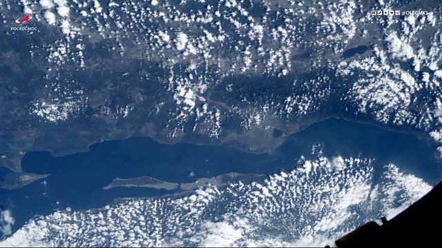 Пролетаем над озером Байкал