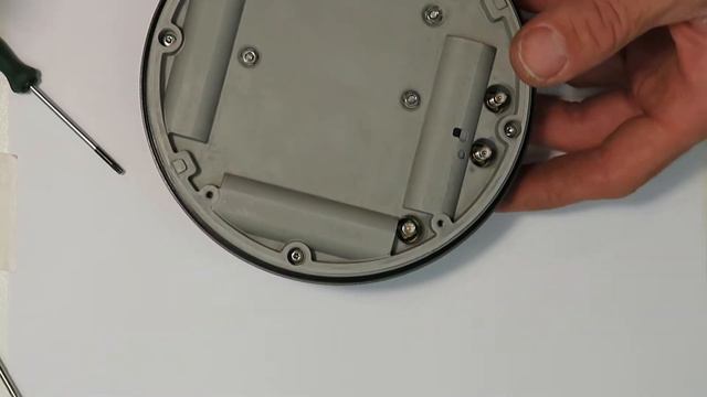 E Survey E300 Замена элемента питания