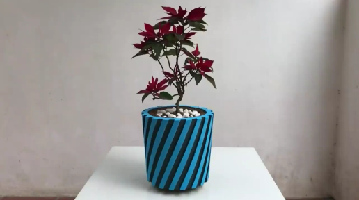 Цветочный горшок из цемента (кашпо) - Поделки для сада и дачи #3 !