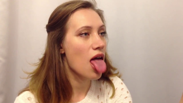 Логопед. Упражнение 'Ковшик'.