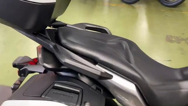 Мотоцикл Honda VFR1200F DCT рама SC63 модификация спорт-турист Sport Touring мотокофры Pearl white