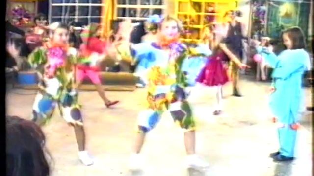 Концерт, посвященный празднованию Нового года. Декабрь 1994г