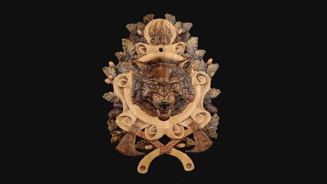 Панно резное Волк из дерева с топорами №2