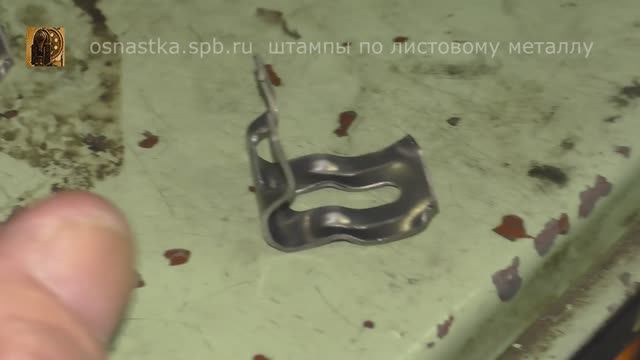 Вторая гибка пружинки.