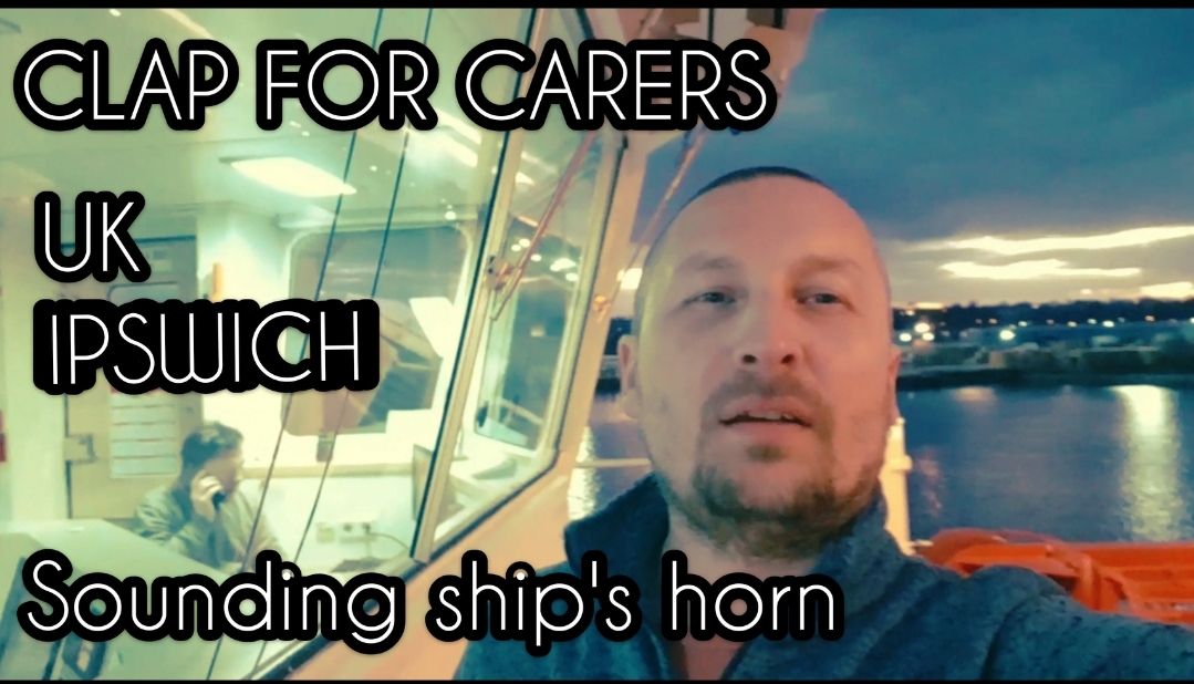 Clap for carers АНГЛИЯ ИПСВИЧ ENGLAND UK IPSWICH