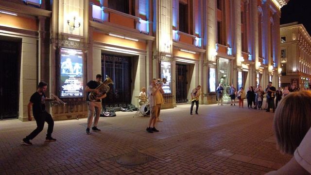 УЛИЧНЫЕ АРТИСТЫ / СТАРЫЙ АРБАТ / МОСКВА/ 2022.08,01