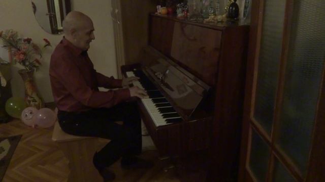 Вячеслав ЦЕРЕНЯ - Попурри на цыганские песни.mp4