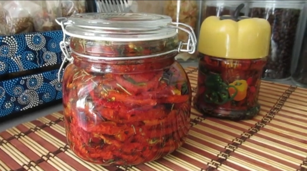 Помидоры ВЯЛЕНЫЕ в масле  Супер вкус!