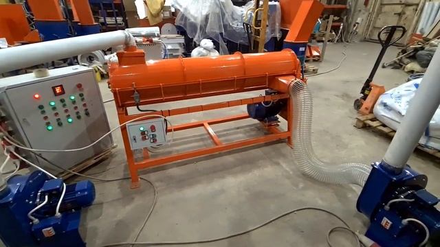 Комплекс переработки синтепона. Из полотна в прочёсанный шарик. Измельчение и прочёсывание синтепона