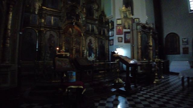 Грузия Тбилиси Прогулка по центру ( Храм Александра Невского )