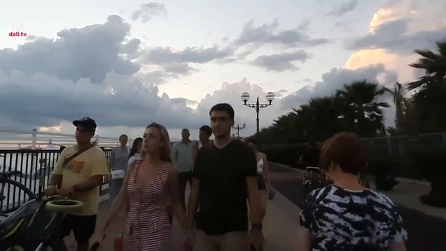 Набережная _Рэдиссон_ на закате. Сириус. Сочи.