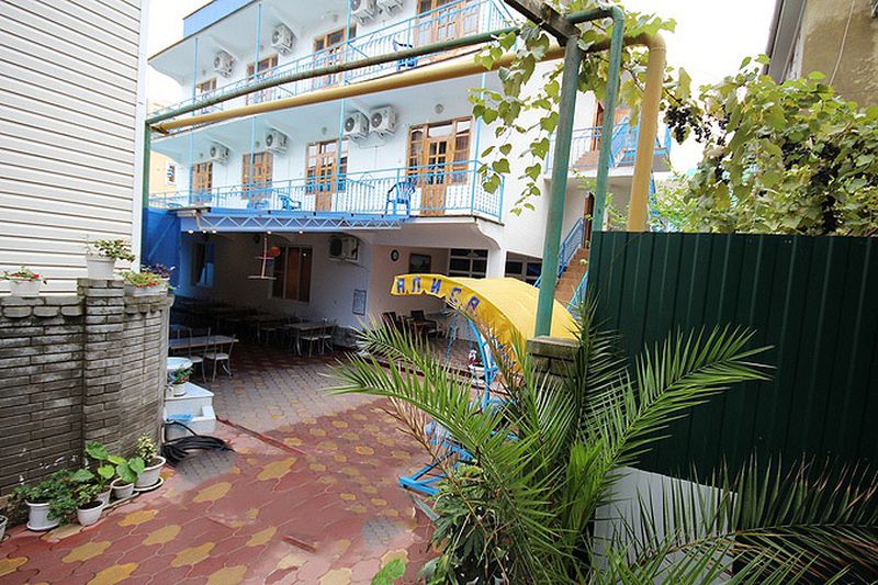 Недорогое жилье в Адлере без посредников. Лучший семейный отдых в Адлере. «Алиса» гостиница