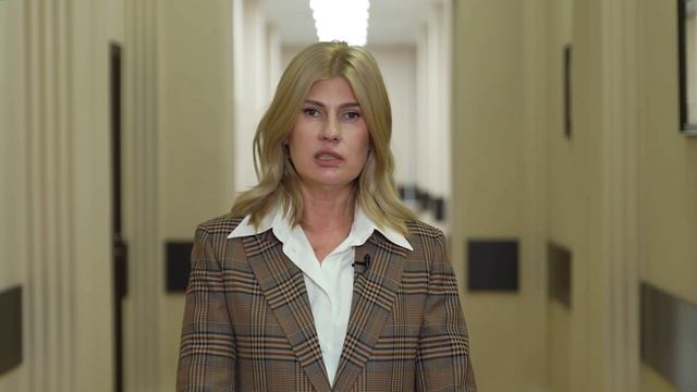 Поздравление ректора Университета юстиции с 1 Сентября.mp4