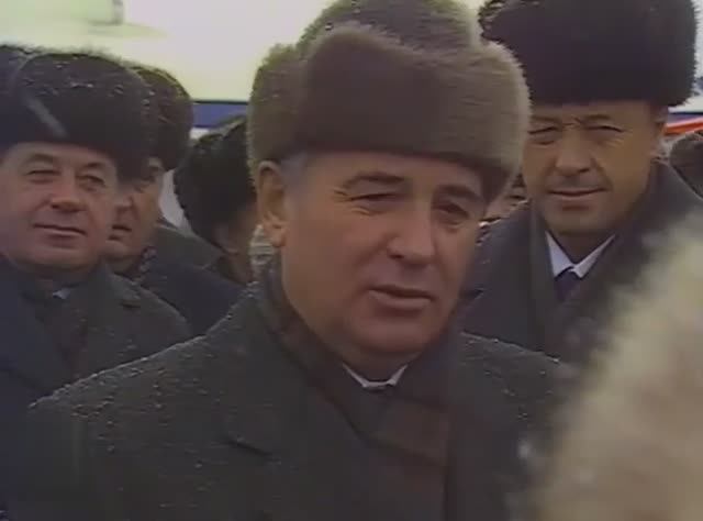 Михаил Горбачев в Орле (14 ноября 1988 года).