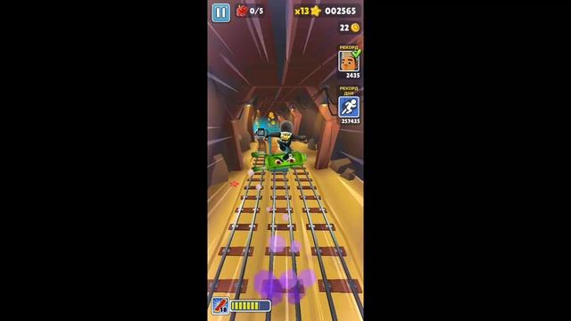 Проект 4 разных игры.Geometry Dash Lite,Alien Shooter,Subway Surf,Улитка боб 3(4 уровня).