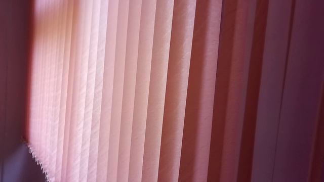 Вертикальные жалюзи в школу, Бали розовый