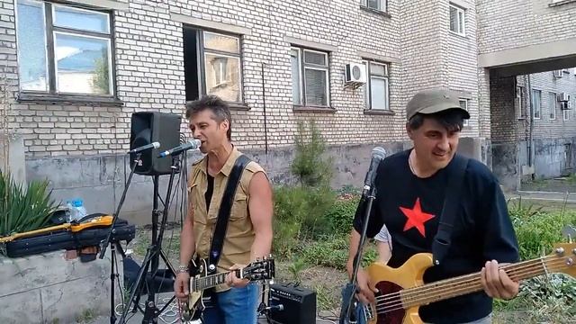 Стреляя в окна школы - группа ЕЩE (живой звук).