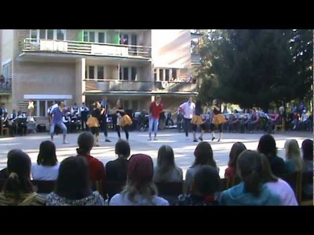 Танец вожатых в лагере "Ильмены" / Миасс