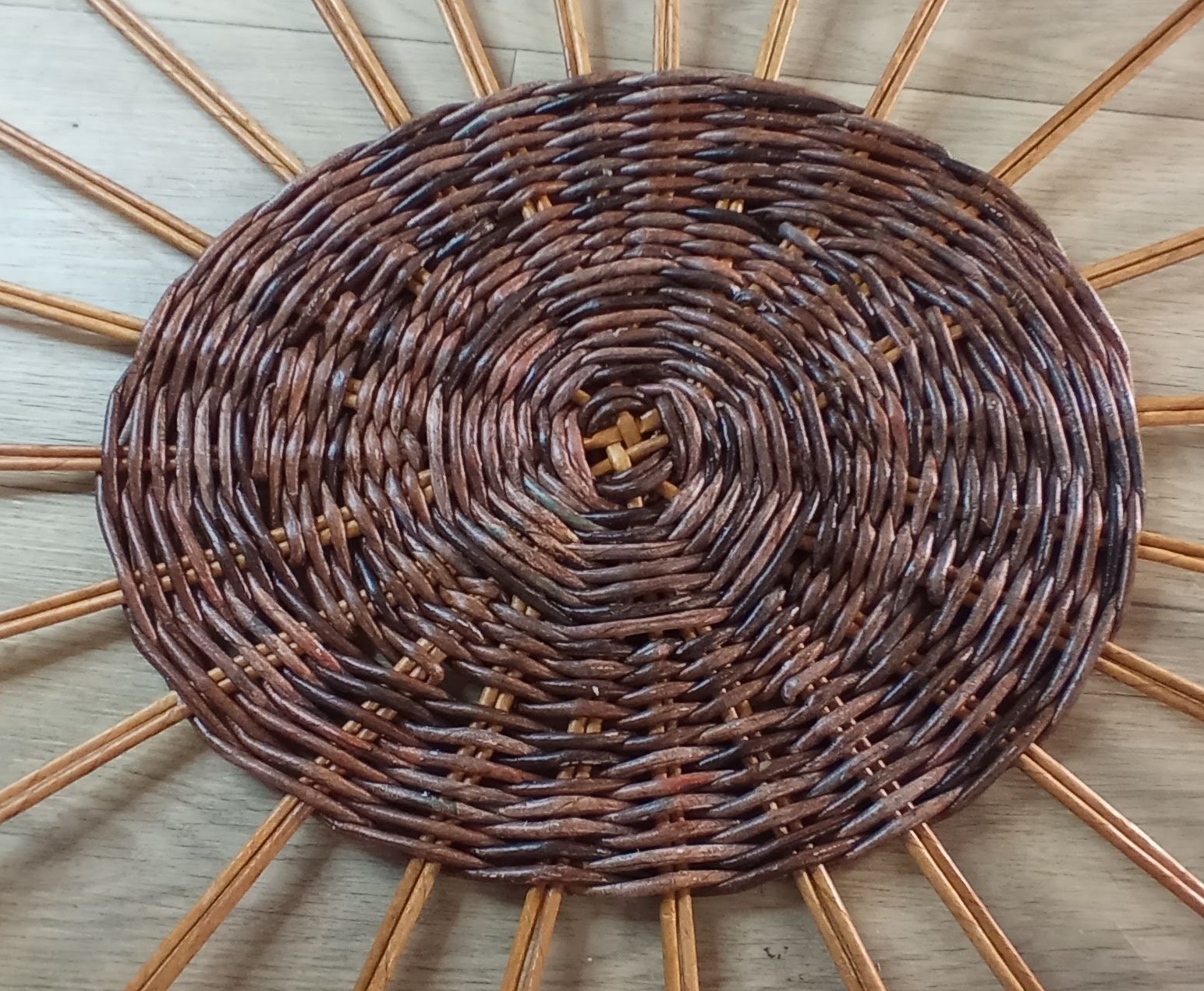 МК. Круглый поднос из бумажной лозы. Часть 1. #196