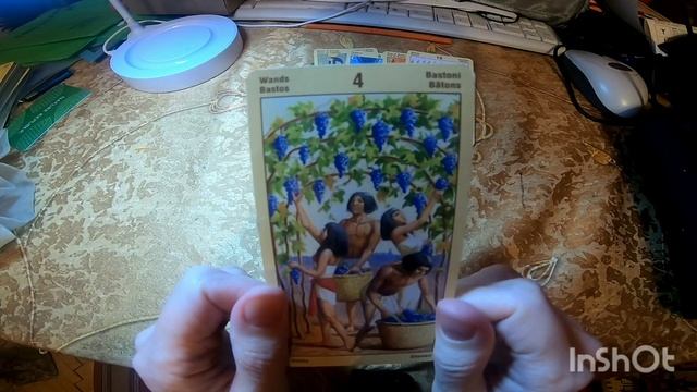 Очень интересный расклад Таро. Подойдёт начинающим мастерам.