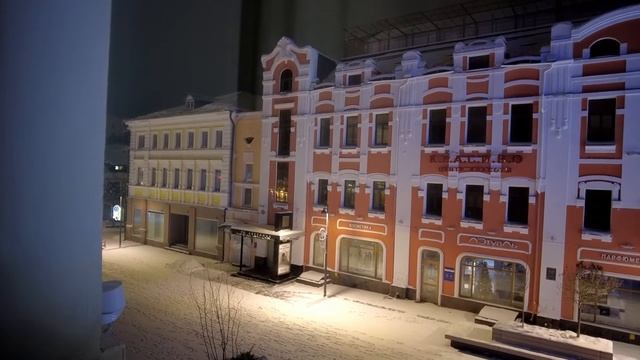 Нижний Новгород - гостиница  Жук Жак  вид из окна       Большая Покровская ул   Таймлапс